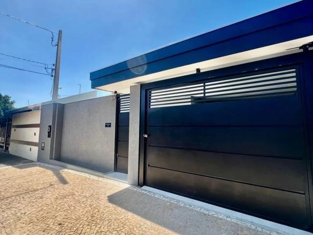 Casa em Núcleo Habitacional Nova Marília, Marília/SP de 200m² 3 quartos à venda por R$ 409.000,00