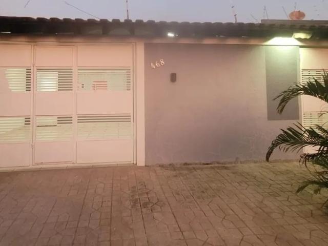 Casa em Núcleo Habitacional Presidente Jânio da Silva Quadros, Marília/SP de 200m² 3 quartos à venda por R$ 279.900,00