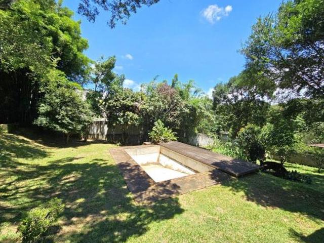 Casa em Nova Fazendinha, Carapicuíba/SP de 300m² 4 quartos à venda por R$ 1.400.000,00