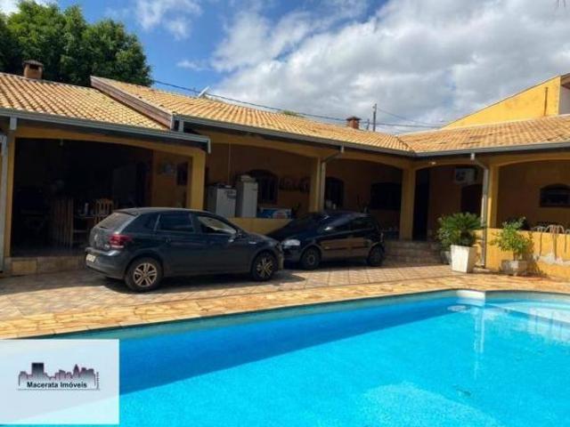 Casa em Nova Odessa, SP com piscina, 8 vagas