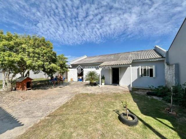 Casa em Nova Tramandai com 3 quartos