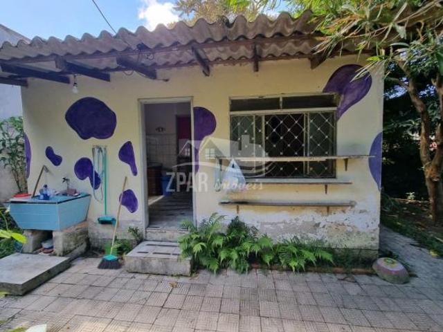 CASA EM ÓTIMO TERRENO LOCALIZADO NO BAIRRO IPANEMA, PORTO ALEGRE