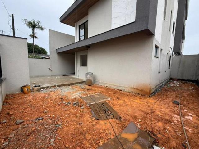 Casa em Obras a Venda no Bairro Pedro Moro em São José dos Pinhais