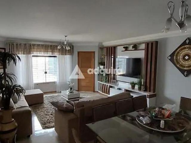 Casa em Oficinas, Ponta Grossa/PR de 258m² 4 quartos à venda por R$ 950.000,00