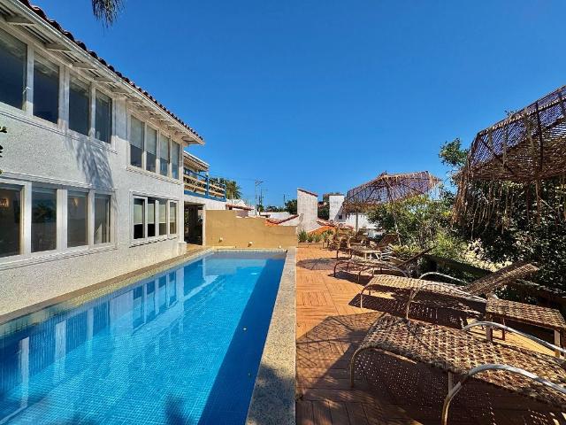 Casa em Ossos, Armação dos Búzios/RJ de 300m² 5 quartos à venda por R$ 4.499.900,00