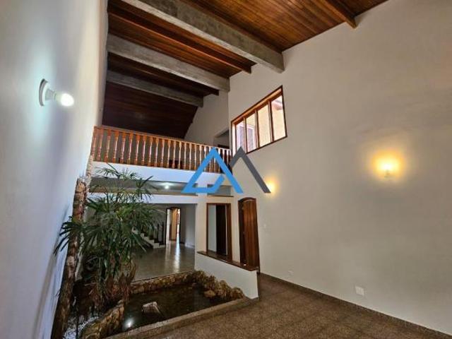 Casa em Atibaia – 6 Dormitórios, Edícula e Vista Pedra Grande Atibaia/SP