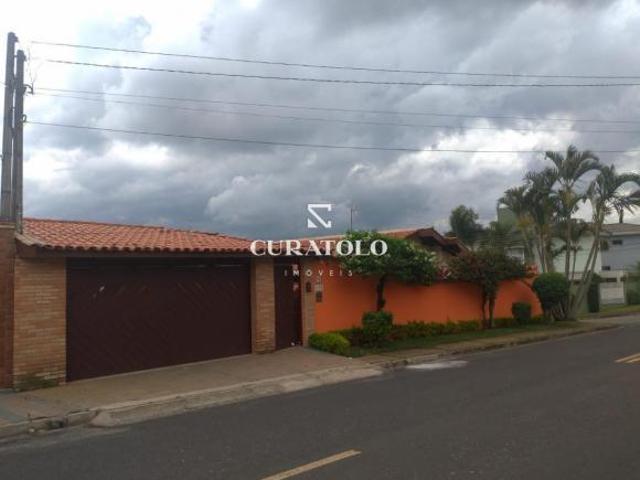Casa em Atibaia com piscina, 234 m², Atibaia SP
