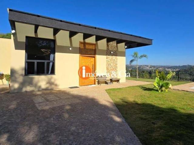 Casa em Atibaia com 03 Dormitórios em Condomínio