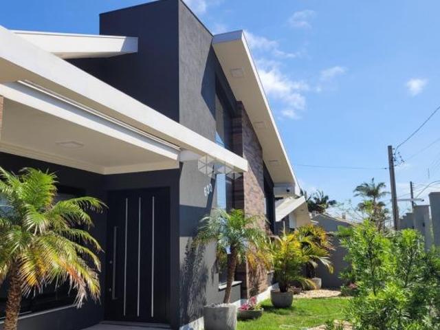Casa em Atlântida 04 suítes 03 vagas