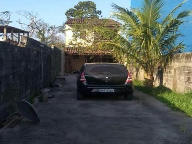 Casa em Av. das Palmeiras Flórida Mirim Mongaguá/SP