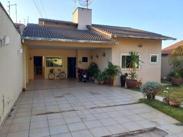 CASA EM AVENIDA COMERCIAL NO JARDIM MARILIZA Casa de Rua com 4 Quarto s por R$ 870000.00 no setor J