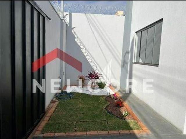 Casa em Avenida Antônio Matias Montana Jardim Europa Uberlândia/MG