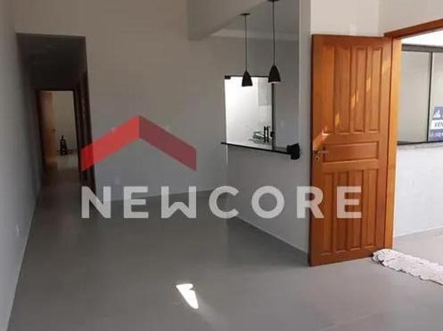 Casa em Avenida Adolfo Moreira Guedes Esplanada Independência Taubaté/SP