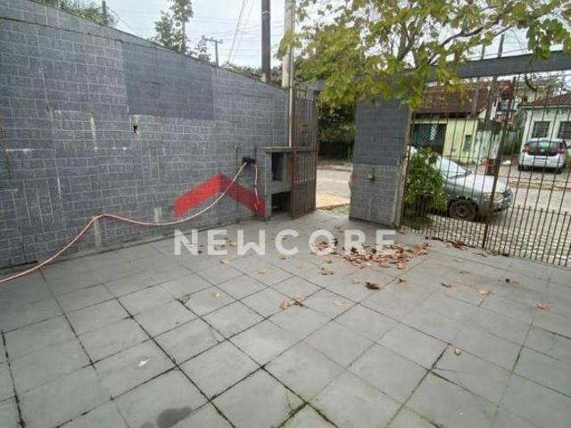 Casa em Avenida Agenor de Campos Balneario Jussara Mongaguá/SP