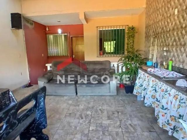 Casa em Avenida Alice Rodrigues de Carvalho Bosques de Ibirité Ibirité/MG