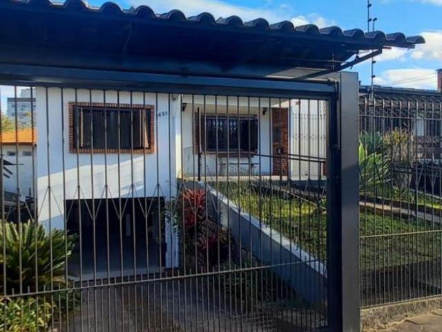 Casa em Avenida Bairro Vila Nova Porto Alegre/RS