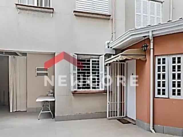 Casa em Avenida Berlim Auxiliadora Porto Alegre/RS