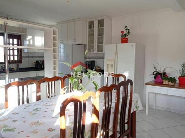 Casa em Avenida Brasília Jardim Ipê Itatiba/SP