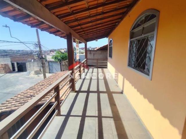 Casa em Avenida Geraldina Soares Vereda Ribeirão das Neves/MG