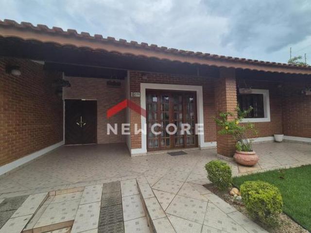 Casa em Avenida Doutor Bezerra de Menezes Jardim Márcia Peruíbe/SP