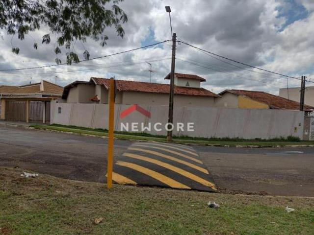 Casa em Avenida Doutor Giuseppe Aufiero Jardim Imperador Araraquara/SP