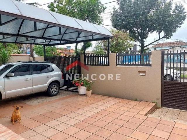 Casa em Avenida Eleonor Roosevelt São Jorge Santos/SP