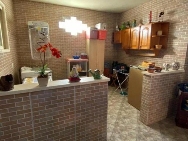 Casa em Avenida Orleaes Guarujá Porto Alegre/RS