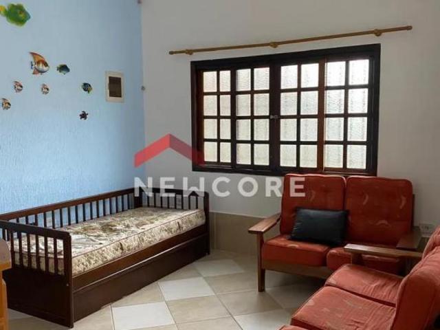 Casa em Avenida Maestro Heitor de Carvalho Balneário Gardem Mar Caraguatatuba/SP