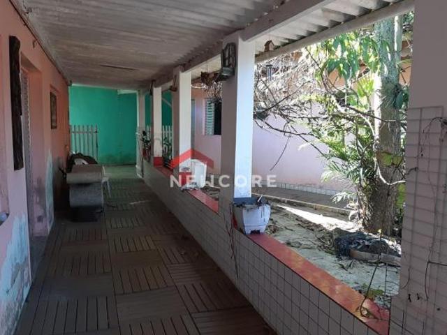 Casa em Avenida Marechal Mascarenhas de Moraes Canto do Forte Praia Grande/SP