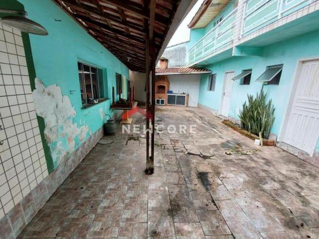 Casa em Avenida Marechal Mascarenhas de Moraes Canto do Forte Praia Grande/SP