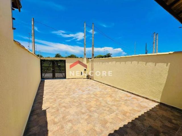Casa em Avenida Novaro Jamaica Praia Itanhaém/SP