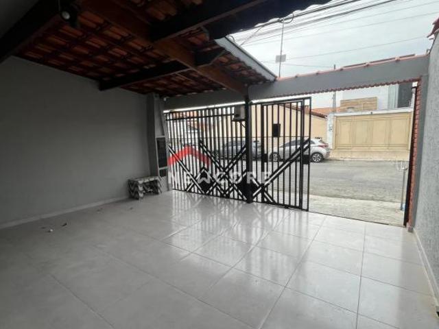 Casa em Avenida Nerina Padovami Squarcina Residencial Novo Horizonte Taubaté/SP