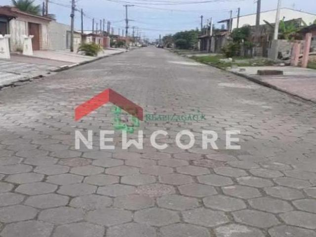 Casa em Avenida São Lourenço Flórida Mirim Mongaguá/SP