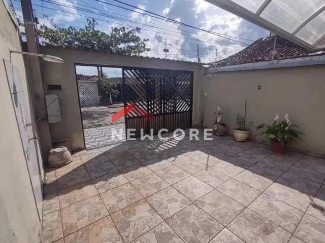 Casa em Avenida Santana Jussara Mongaguá/SP