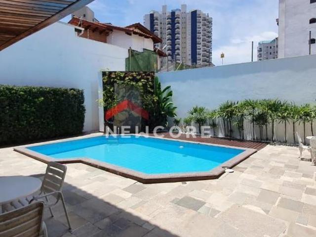 Casa em Avenida Paulo Ferraz da Silva Porto Martim de Sá Caraguatatuba/SP