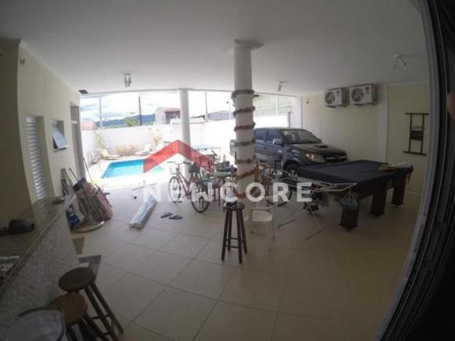 Casa em Avenida Pedro Reginaldo da Costa Balneário dos Golfinhos Caraguatatuba/SP