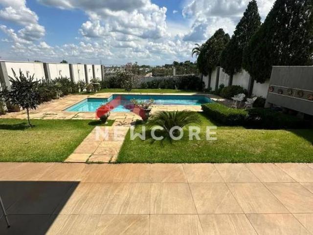 Casa em Avenida Pioneiro Antonio Ruiz Saldanha Jardim das Estações Maringá/PR