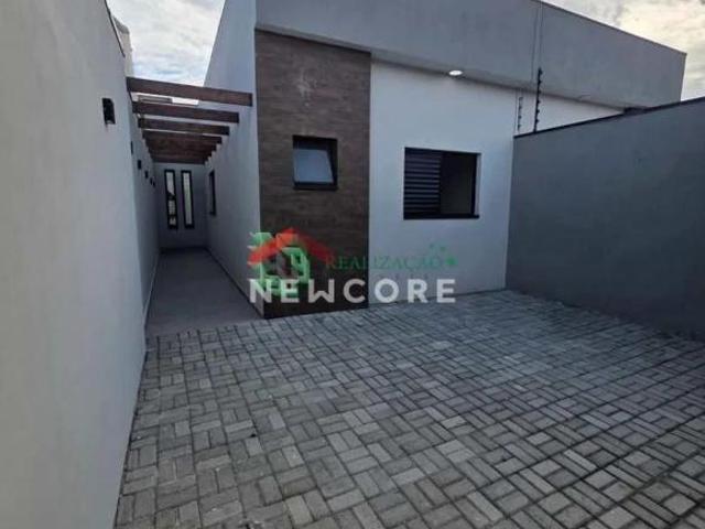 Casa em Avenida Presidente Juscelino Jardim Praia Grande Mongaguá/SP