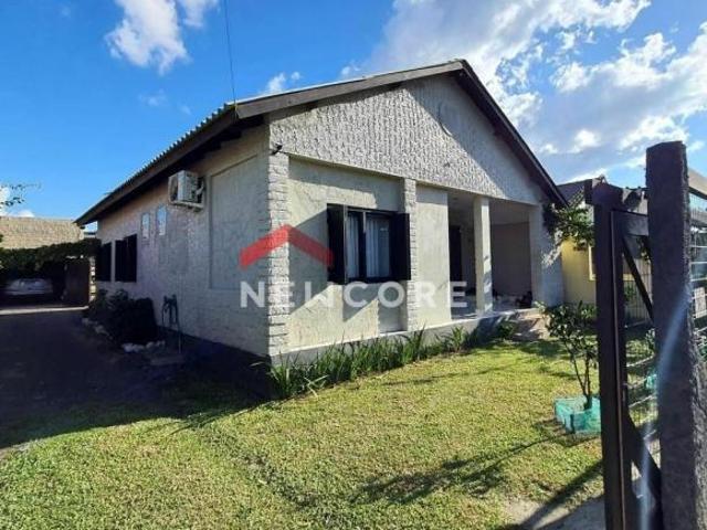 Casa em Avenida Rio Grande Centro Imbé/RS