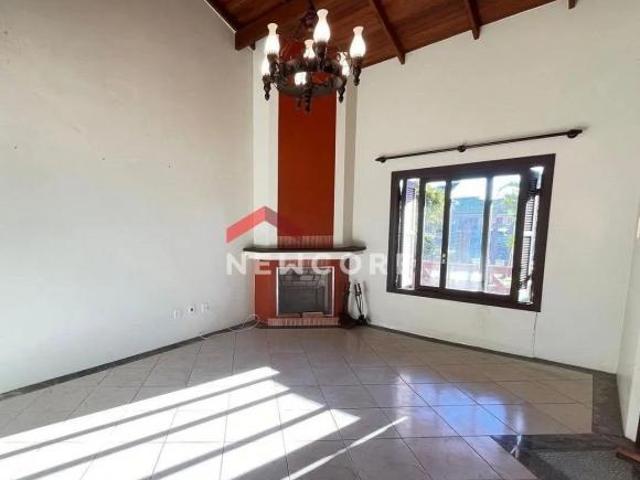 Casa em Avenida Rio Grande Centro Imbé/RS