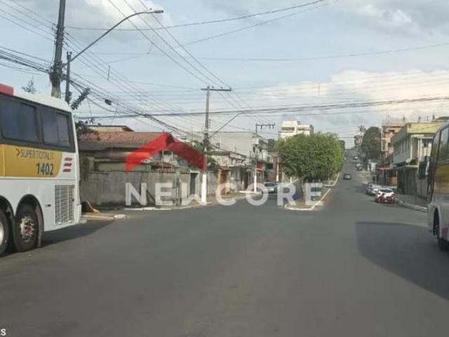 Casa em Avenida Thales Chagas Célvia Vespasiano/MG