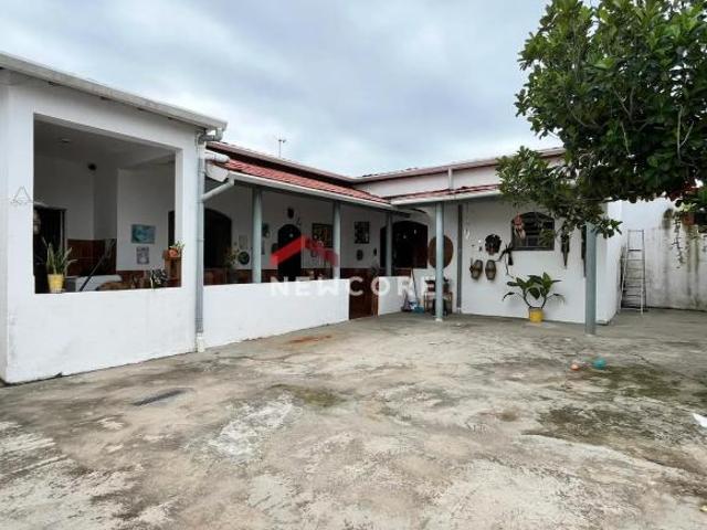 Casa em Avenida Vereador Armando Ferreira Gaivota Praia Itanhaém/SP