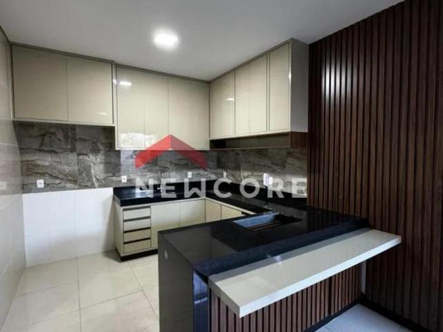 Casa em Avenida Victor Alves Pereira Novo Mundo Uberlândia/MG