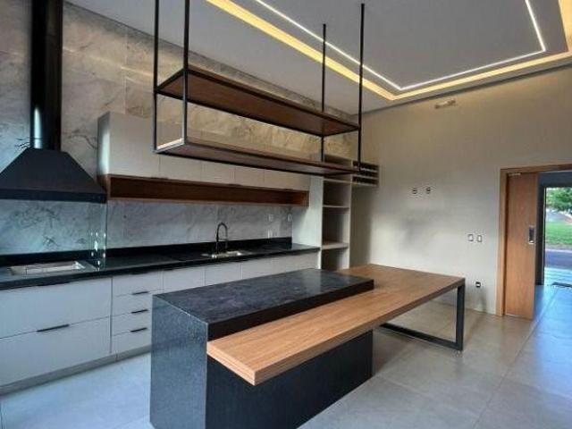 Casa em Aeroporto, Araçatuba/SP de 141m² 3 quartos à venda por R$ 850.000,00