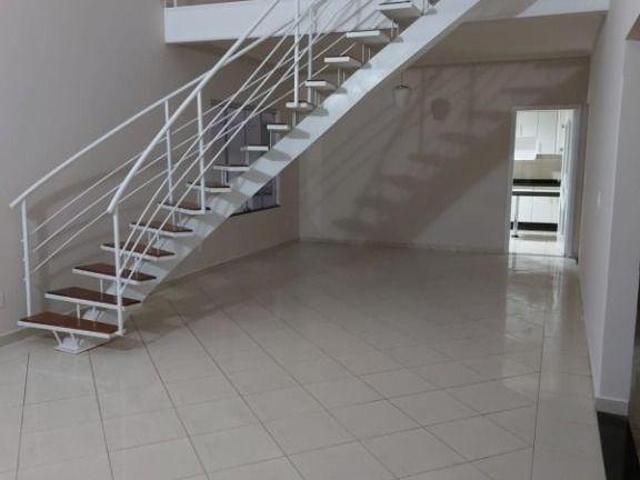 Casa em Aeroporto, Araçatuba/SP de 285m² 3 quartos à venda por R$ 1.100.000,00