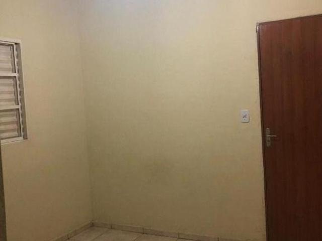 Casa em Água Branca II, Araçatuba/SP de 250m² 3 quartos à venda por R$ 180.000,00