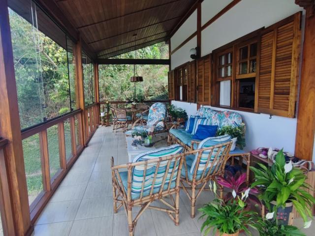 Casa em Albuquerque, Teresópolis/RJ de 1490m² 4 quartos à venda por R$ 1.979.900,00