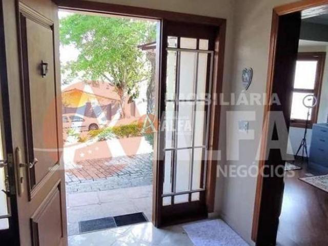 Casa em Algarve, Cotia/SP de 1500m² 3 quartos à venda por R$ 2.500.000,00