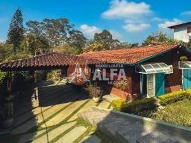 Casa em Algarve, Cotia/SP de 1m² 3 quartos à venda por R$ 1.200.000,00