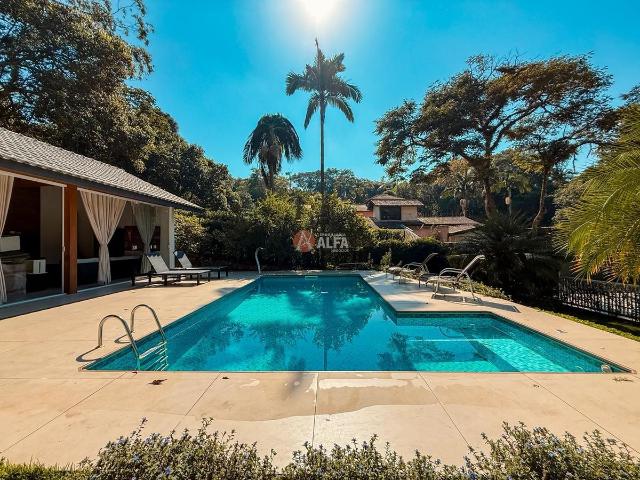 Casa em Algarve, Cotia/SP de 320m² 3 quartos à venda por R$ 2.189.000,00